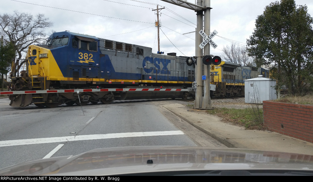 CSX 382 (AC44CW)